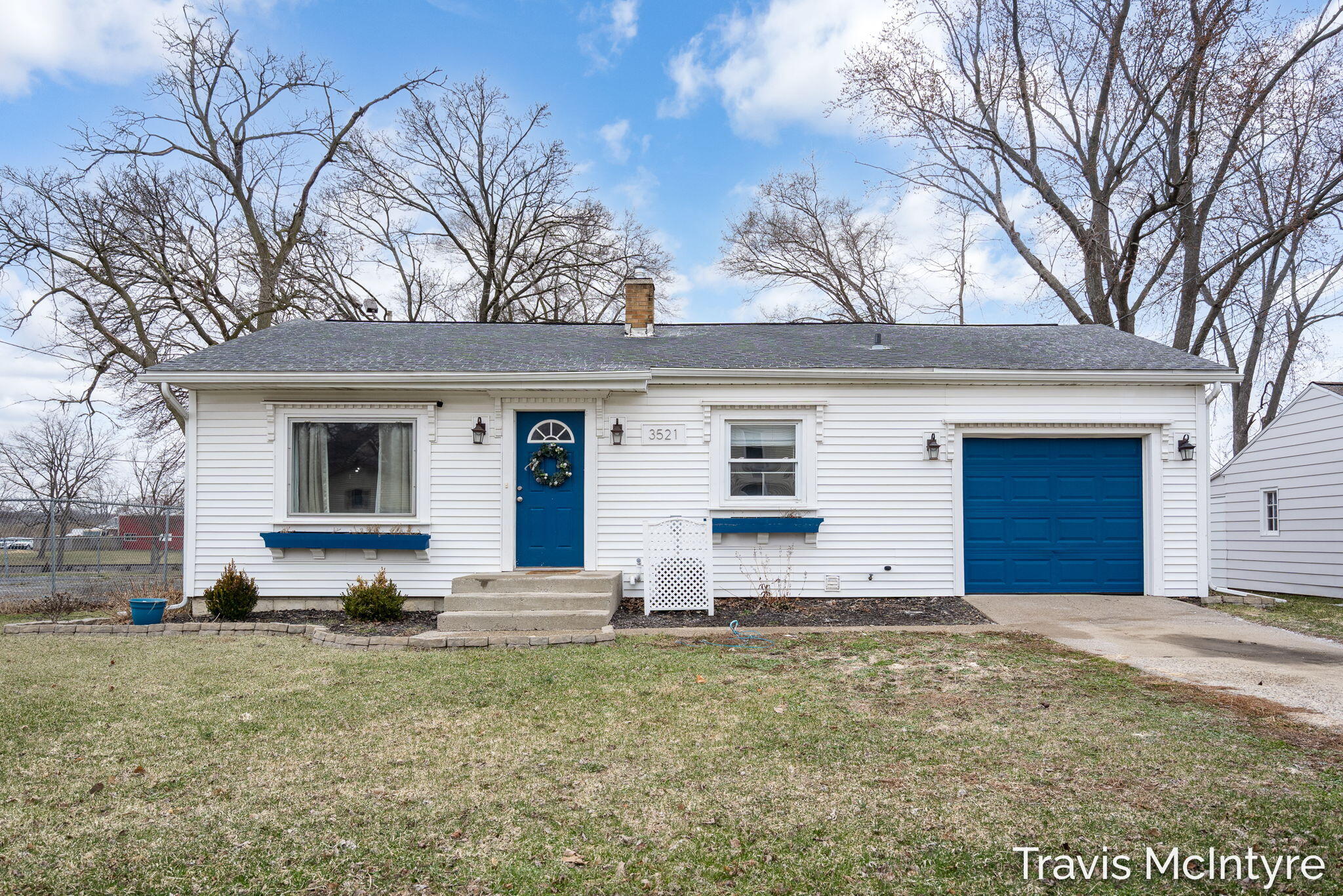 3521 Marine St SW, Grandville, MI 49418 - MLS 26010535 - Coldwell Banker