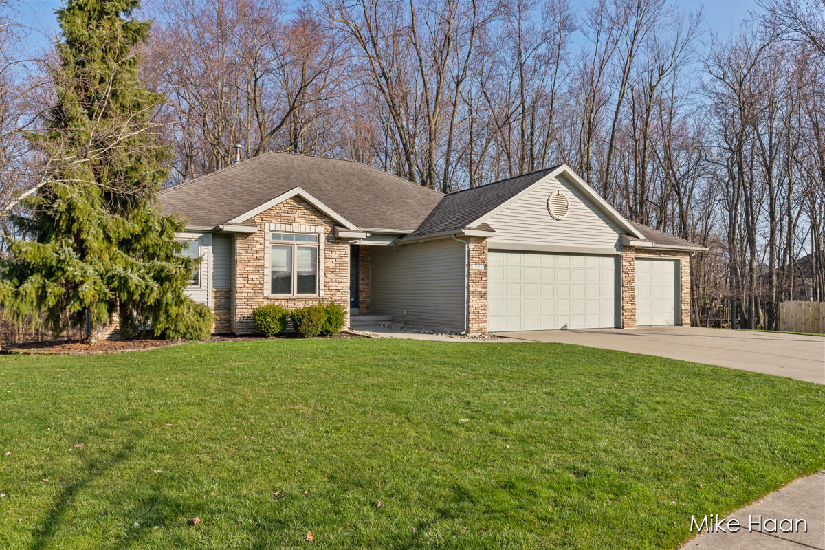 3690 Nicole Ct, Grand Rapids, MI 49534 - MLS 23010294 - Coldwell Banker 3690 Nicole Ct, Grand Rapids, MI 49534 - MLS 23010294 - Coldwell Banker