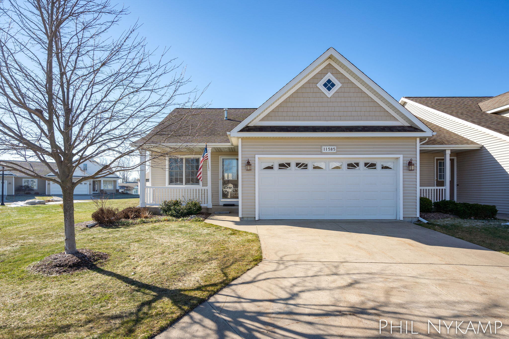 11585 N Lake Dr, Holland, MI 49424 - MLS 24008640 - Coldwell Banker