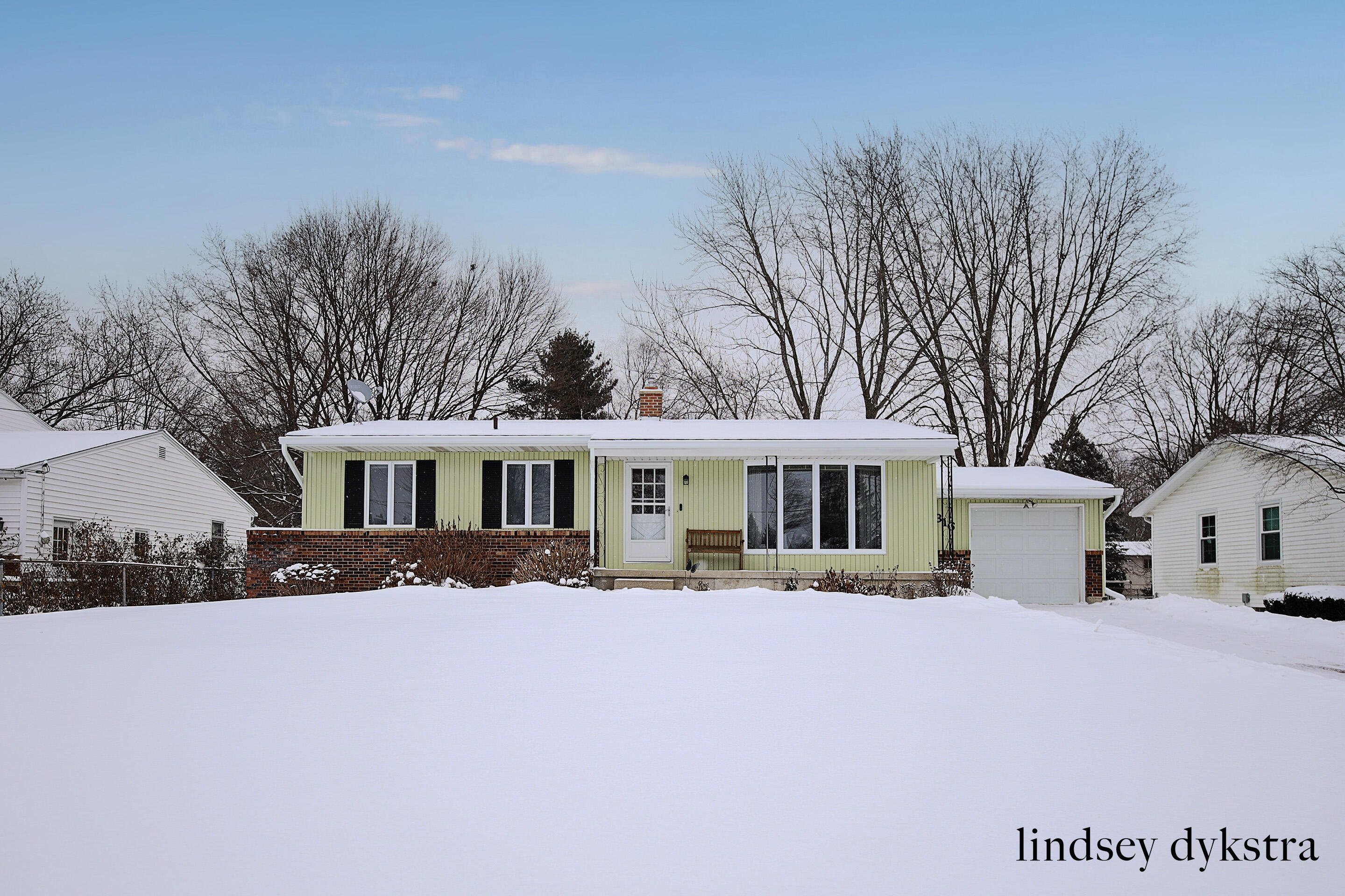 5316 Blaine, Kentwood, MI 49508 - MLS 25005549 - Coldwell Banker