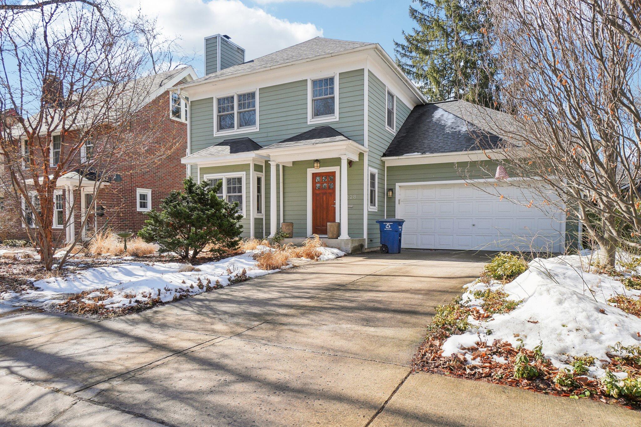 1228 Ferdon Rd, Ann Arbor, MI 48104 - MLS 25007811 - Coldwell Banker