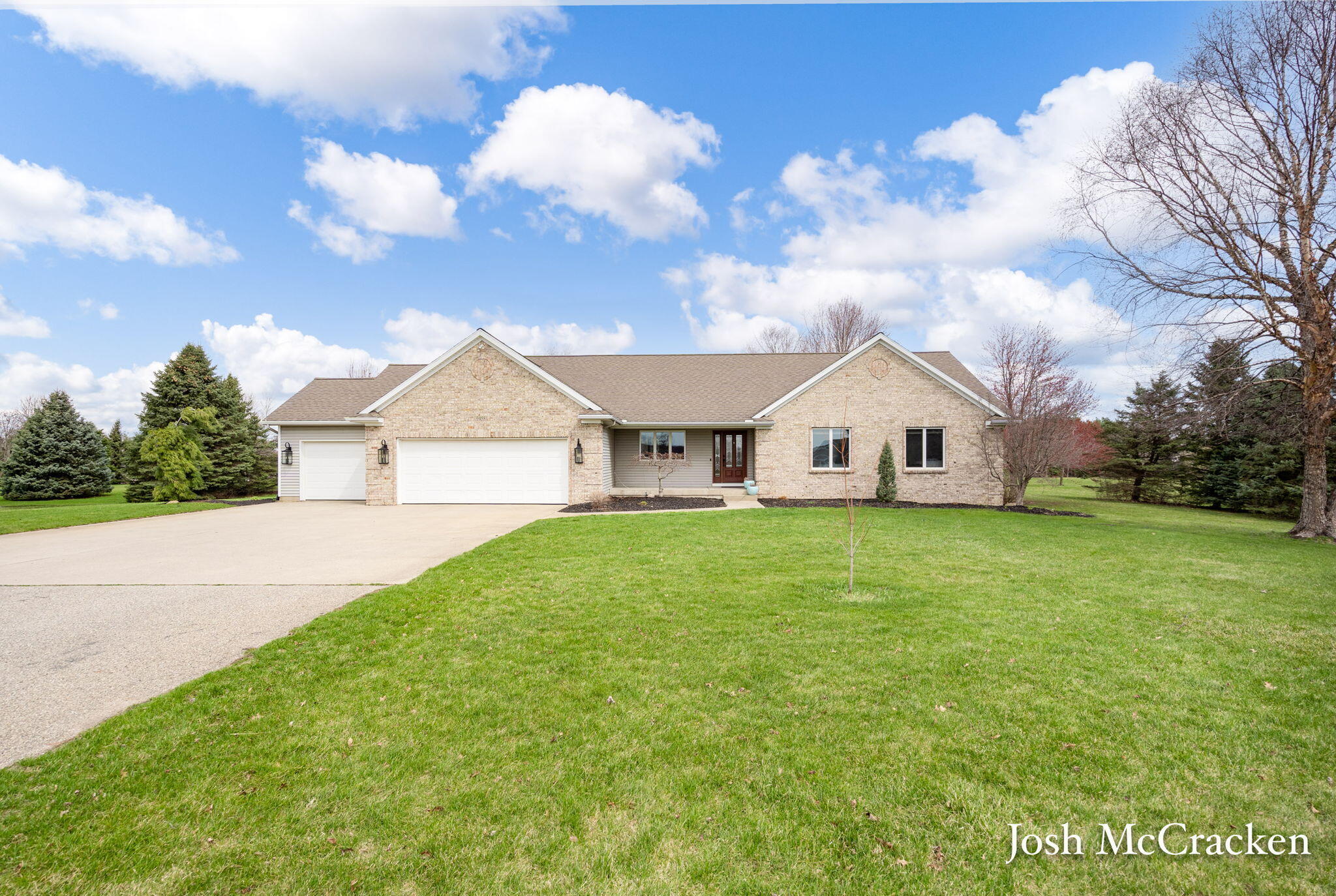 9458 Tiger Lily Dr SE, Caledonia, MI 49316 - MLS 25014965 - Coldwell Banker