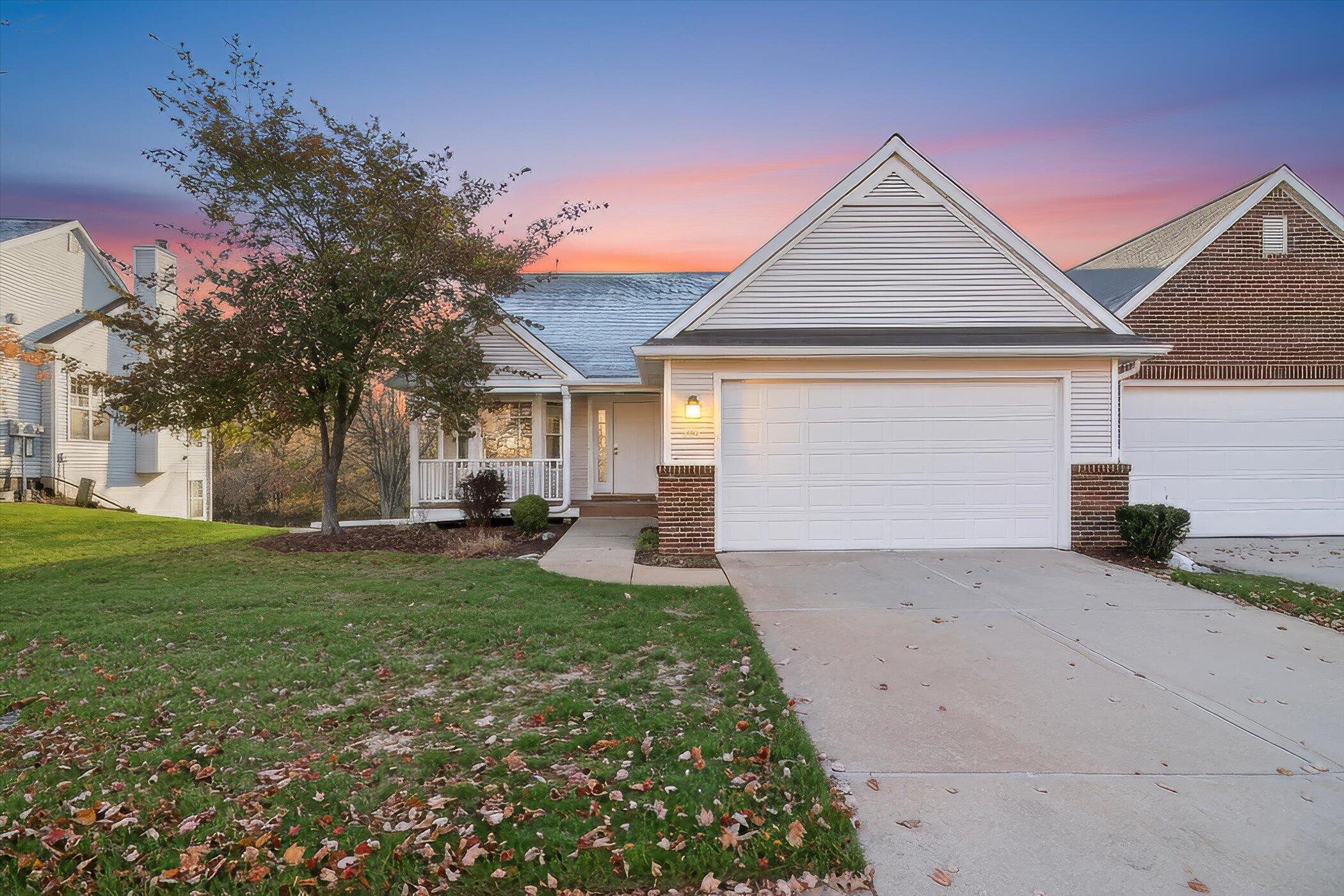 867 E Barrington Cir, Jackson, MI 49203 - MLS 25055222 - Coldwell Banker