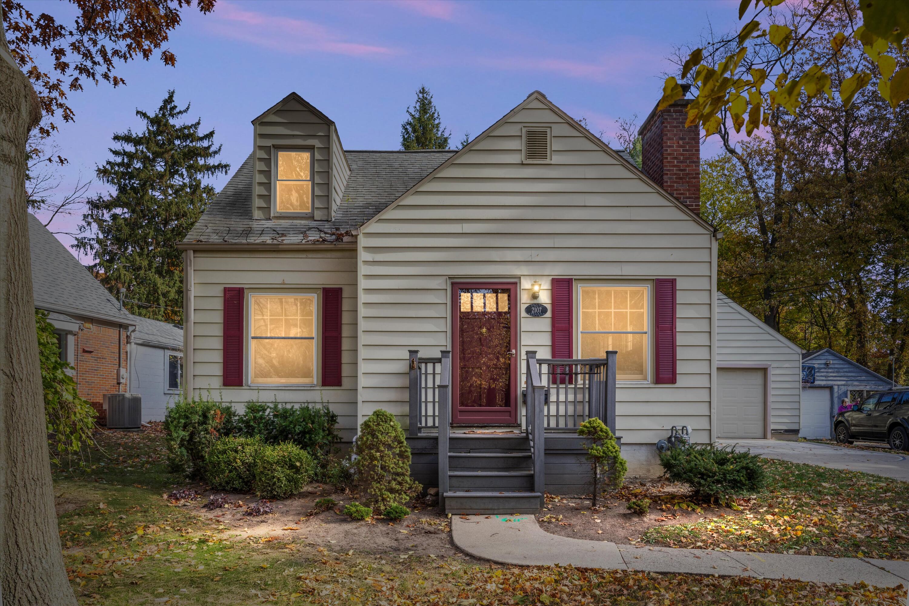 2107 Ferdon Rd, Ann Arbor, MI 48104 - MLS 25056850 - Coldwell Banker