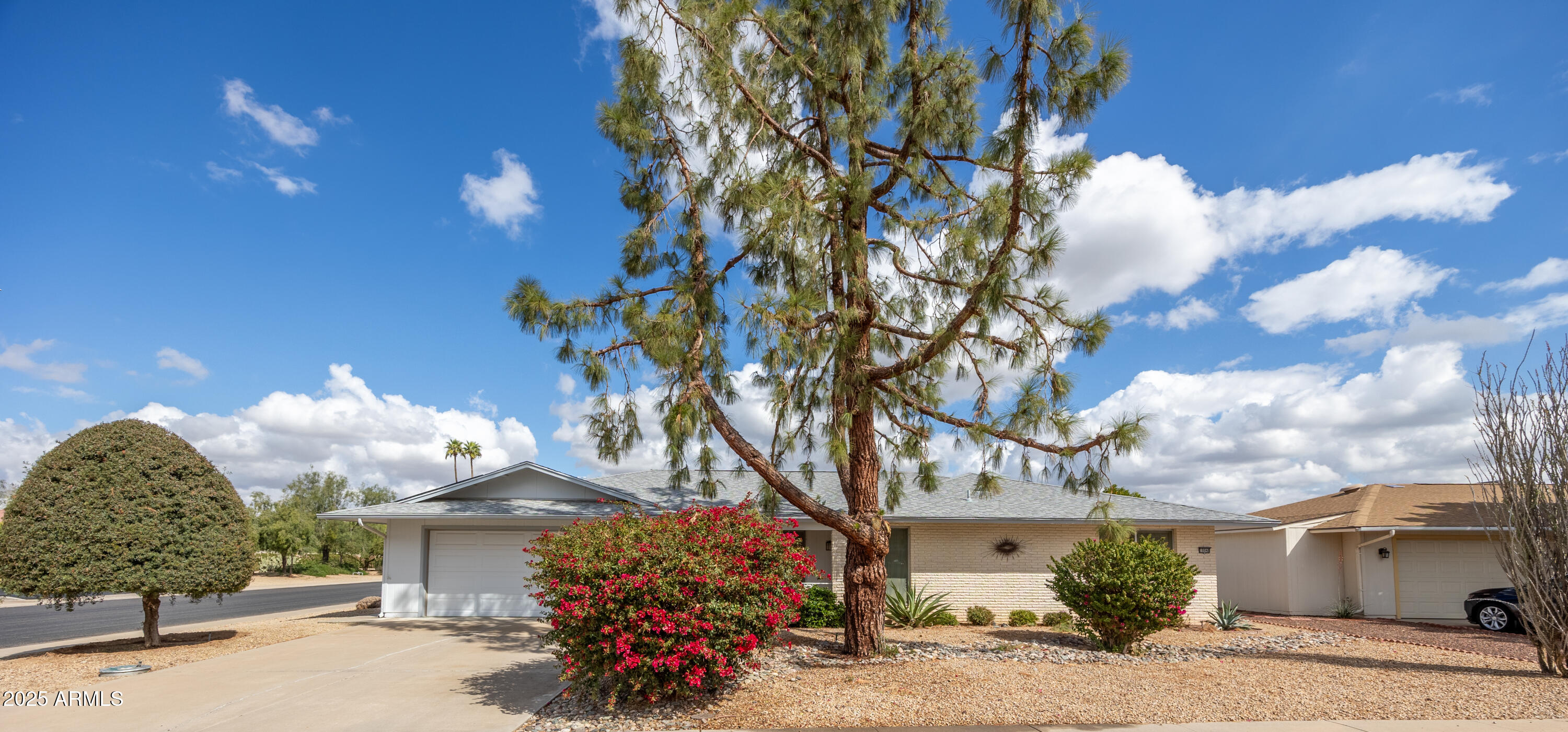 10048 W Oakmont, Sun City, AZ 85351 - MLS 6839512 - Coldwell Banker