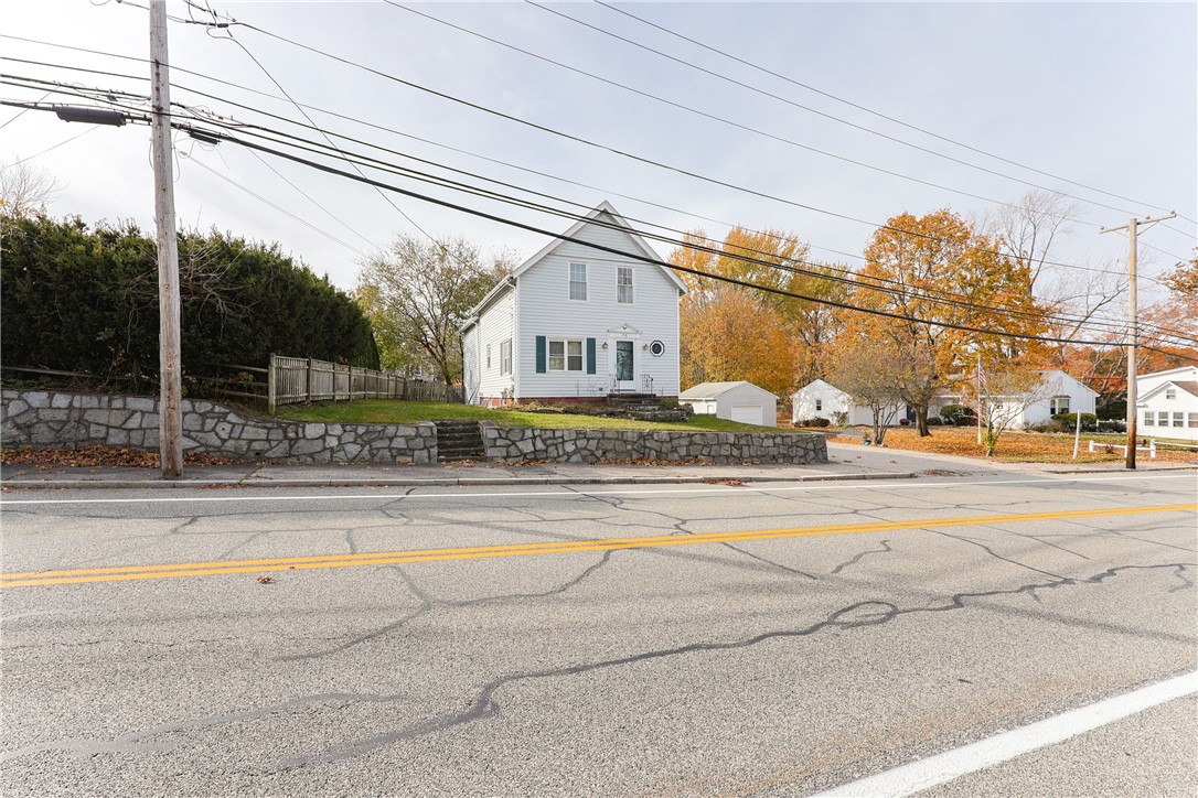 418 River Rd, Lincoln, RI 02865 - MLS 1399977 - Coldwell Banker