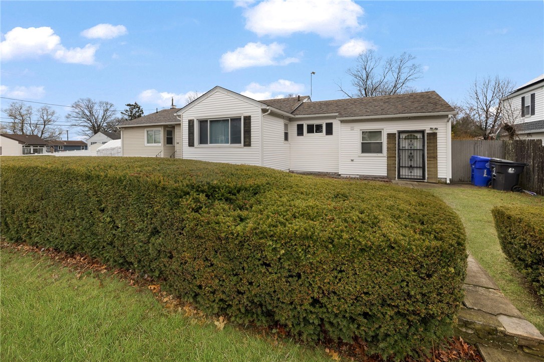 20 Cleveland St, West Warwick, RI 02893 - MLS 1408372 - Coldwell Banker