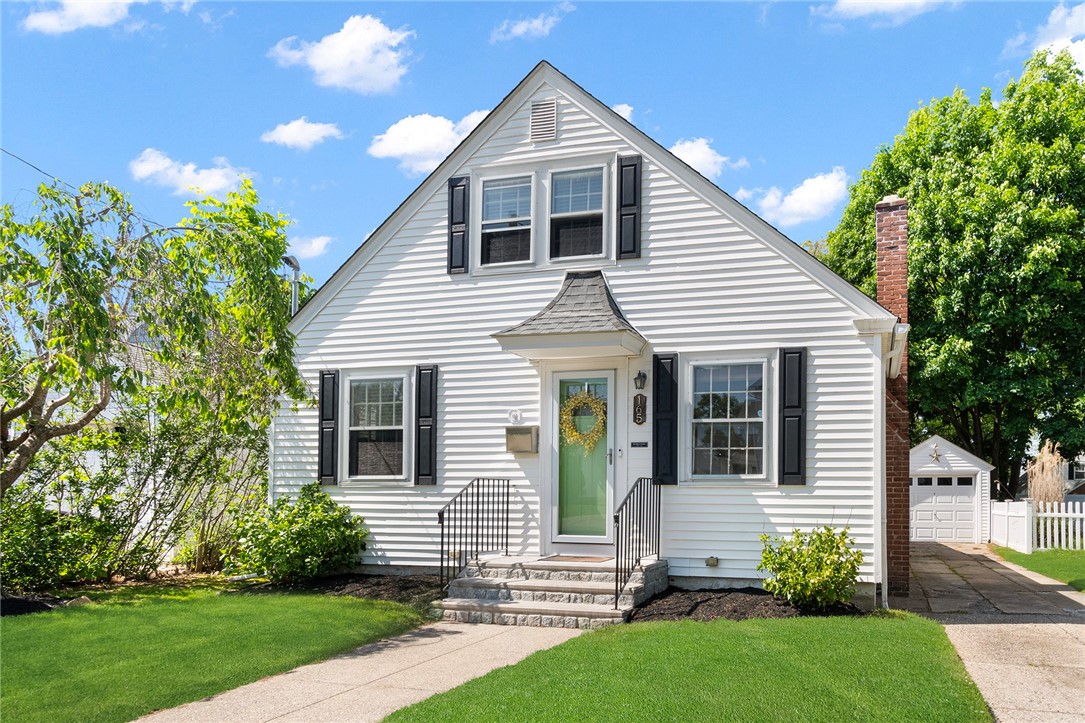 165 Isabella Ave, Providence, RI 02908 - MLS 1357621 - Coldwell Banker