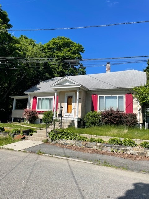 17 Willard St, Warwick, RI 02889 - MLS 1361411 - Coldwell Banker