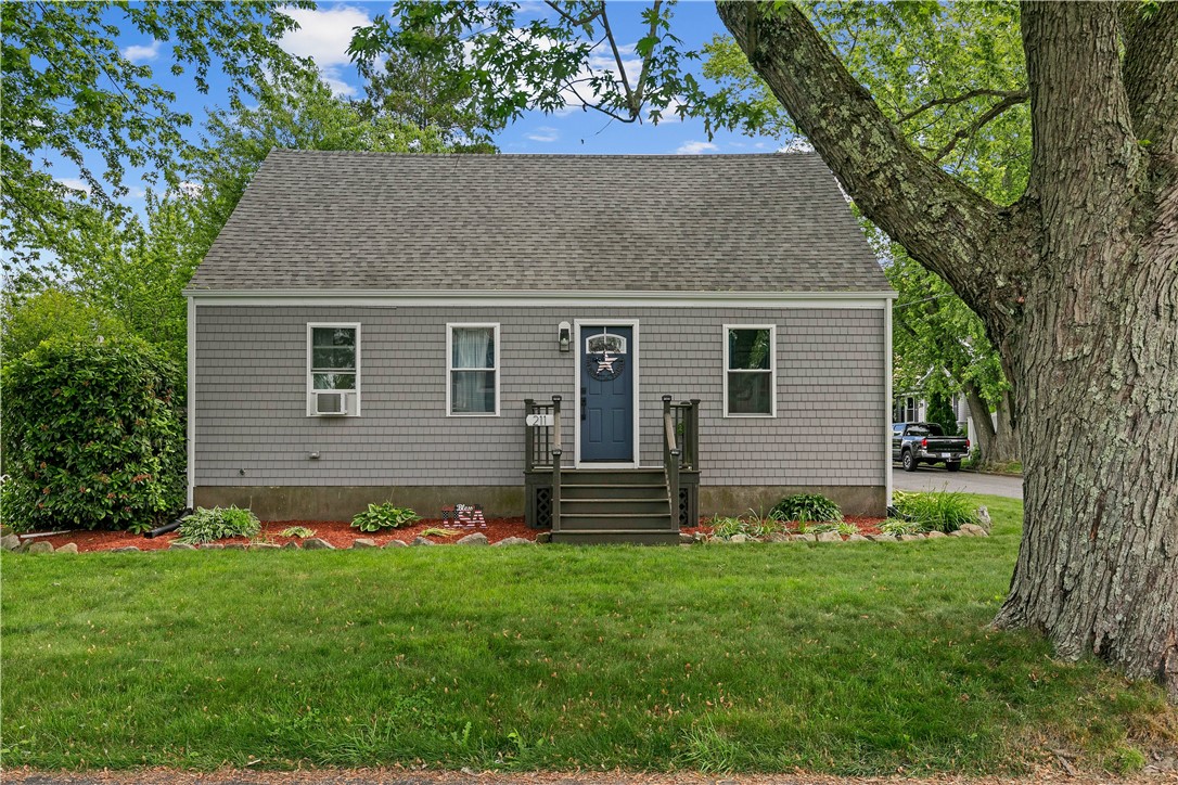 211 Franklin St, Warren, RI 02885 - MLS 1361524 - Coldwell Banker