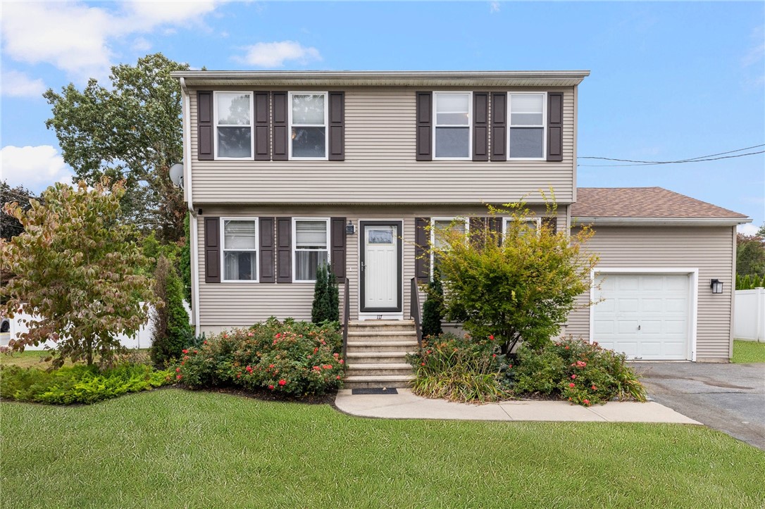 117 Laura Cir, Cranston, RI 02920 - MLS 1369124 - Coldwell Banker