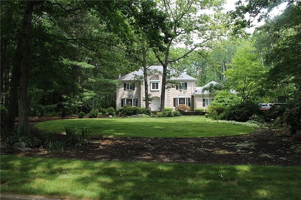 336 Gilbert Stuart Dr Dr, Warwick, RI 02818 - MLS 1373359 - Coldwell Banker