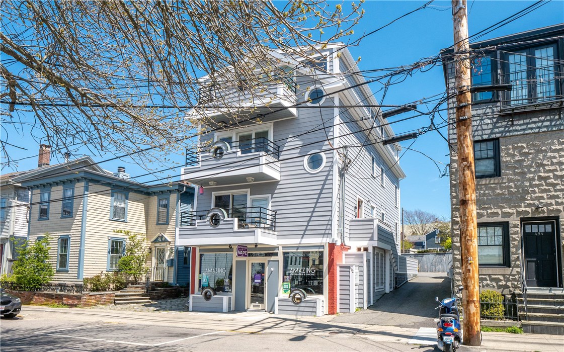 492 Thames St #4, Newport, RI 02840 - MLS 1377141 - Coldwell Banker