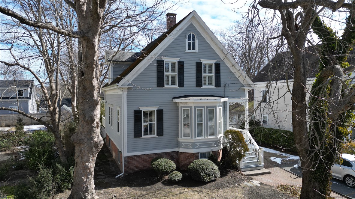 5 Howe St, Bristol, RI 02809 - MLS 1378348 - Coldwell Banker