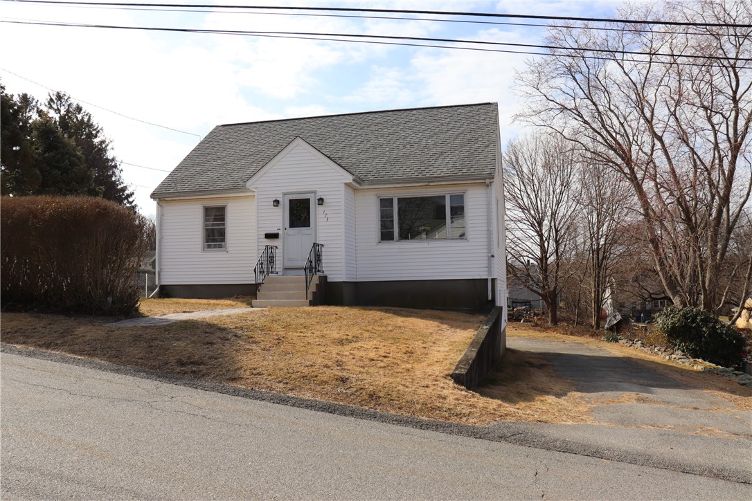 173 Hooper St, Tiverton, RI 02878 - MLS 1380137 - Coldwell Banker