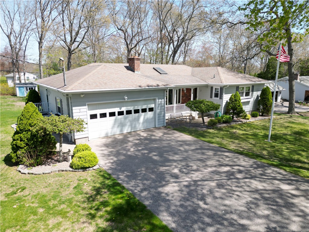 4 Branberry Dr, Westerly, RI 02891 - MLS 1381215 - Coldwell Banker