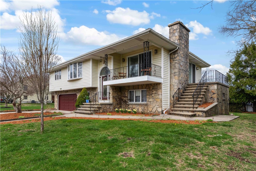 10 Stuart St, Warren, RI 02885 - MLS 1381471 - Coldwell Banker