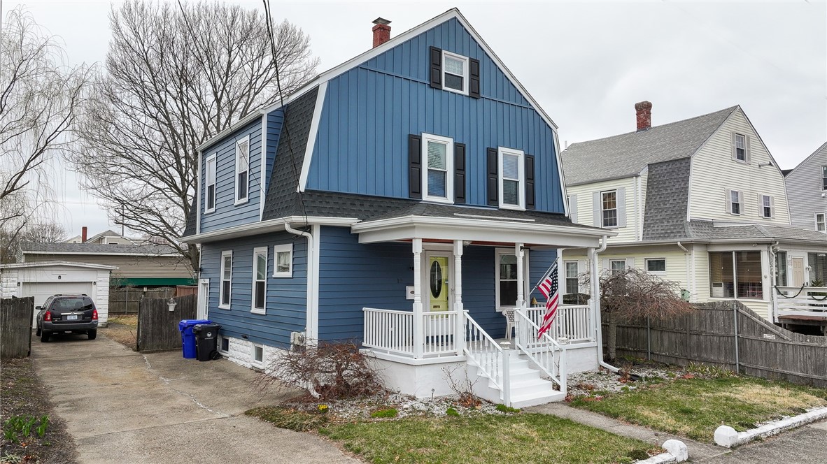 19 Oswald St, Pawtucket, RI 02861 - MLS 1381857 - Coldwell Banker