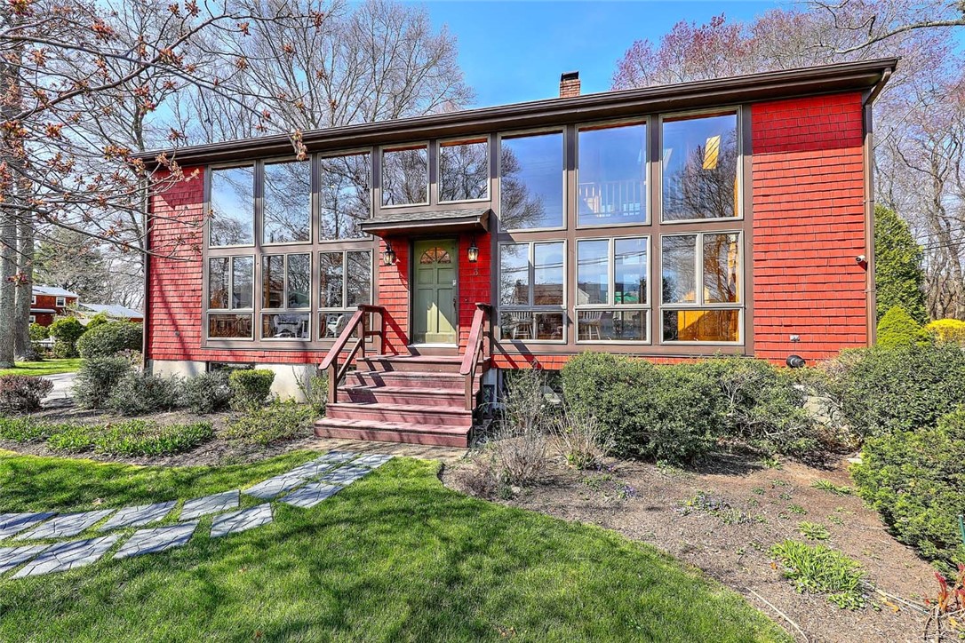 3 Katie Dr, Warren, RI 02885 - MLS 1383202 - Coldwell Banker