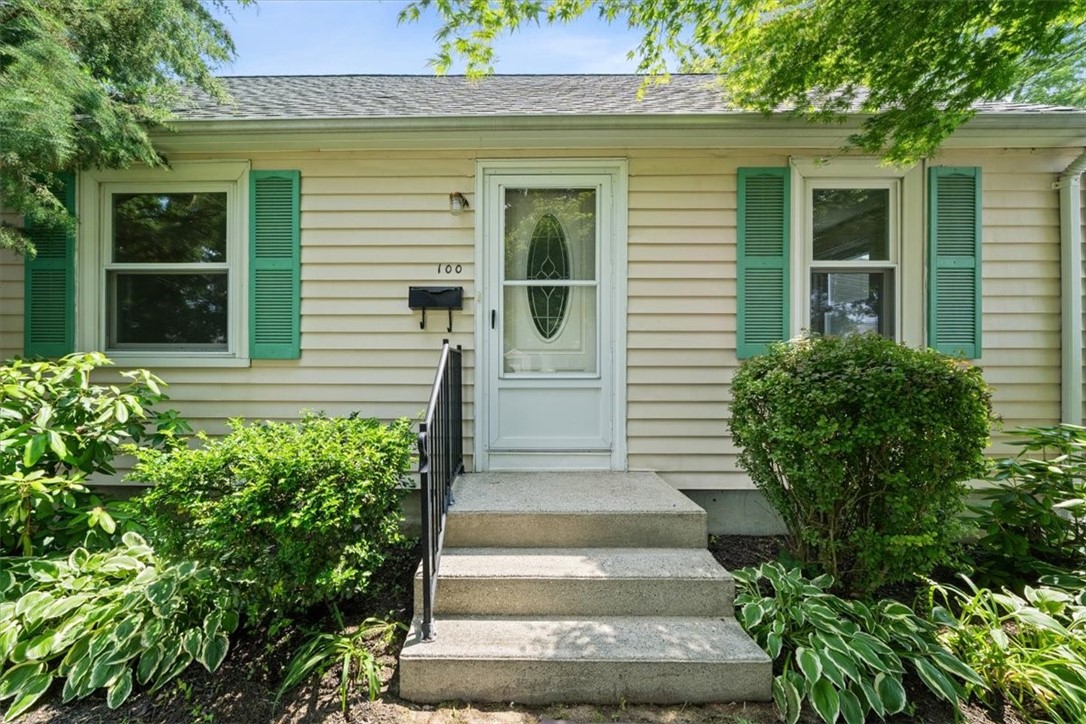 100 Betsey Williams Dr, Warwick, RI 02889 - MLS 1386496 - Coldwell Banker