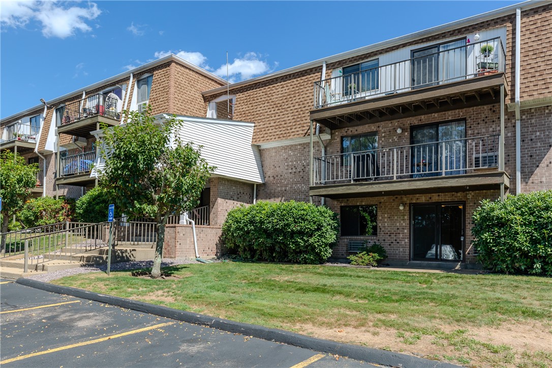 750 Quaker Ln #B308, Warwick, RI 02818 - MLS 1393642 - Coldwell Banker