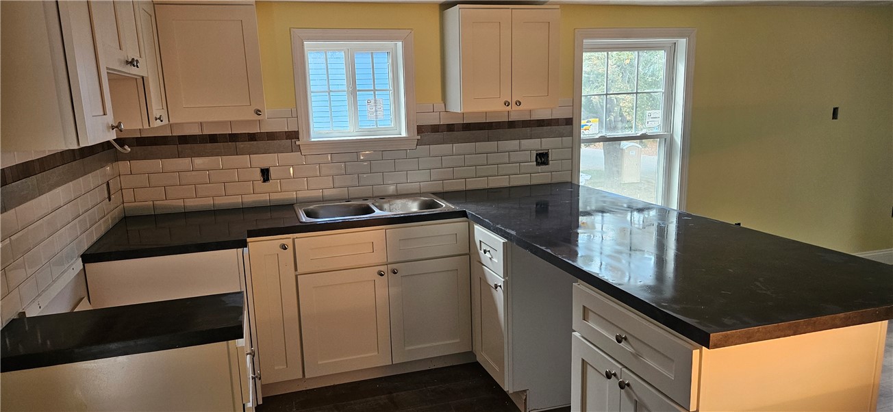 292 Samuel Gorton Ave, Warwick, RI 02889 - MLS 1397516 - Coldwell Banker