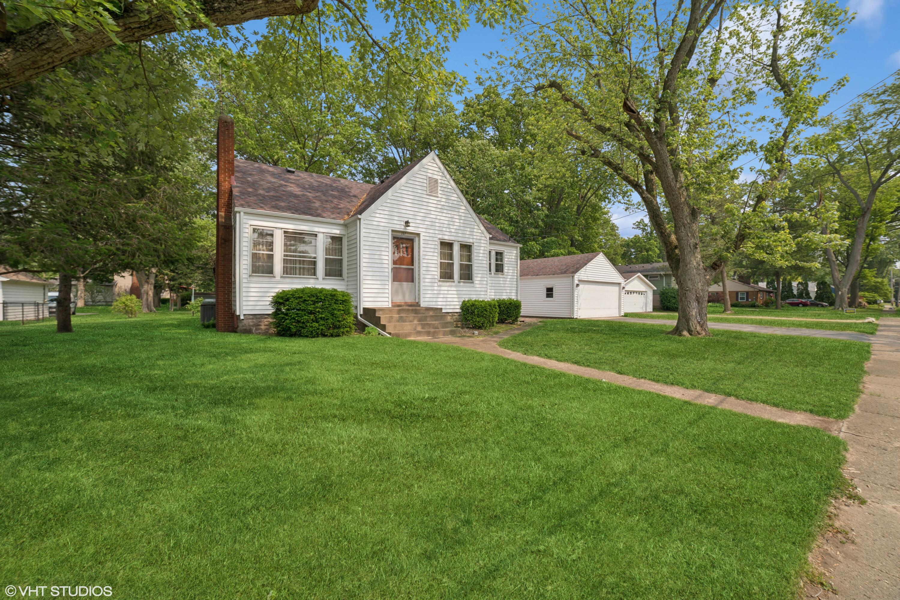 207 Meadowlark Dr, Trail Creek, IN 46360 - MLS 822344 - Coldwell Banker