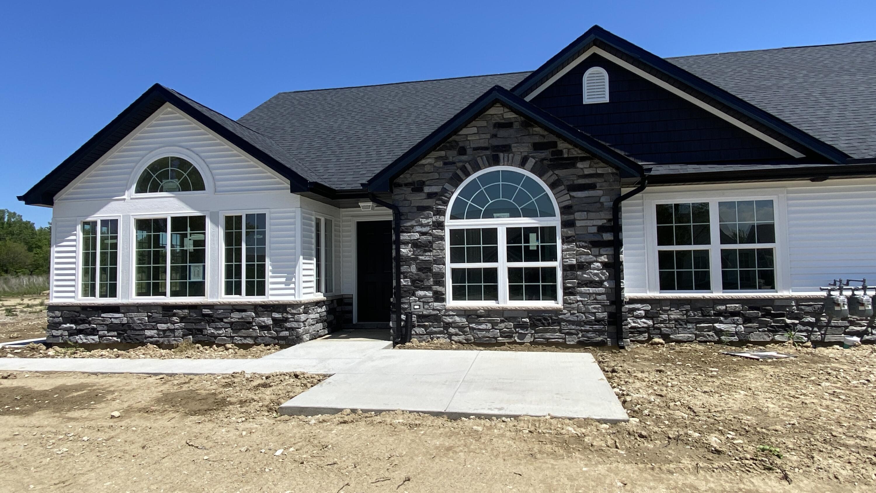 5434 Fountain Cir, Winfield, IN 46307 - MLS 821390 - Coldwell Banker