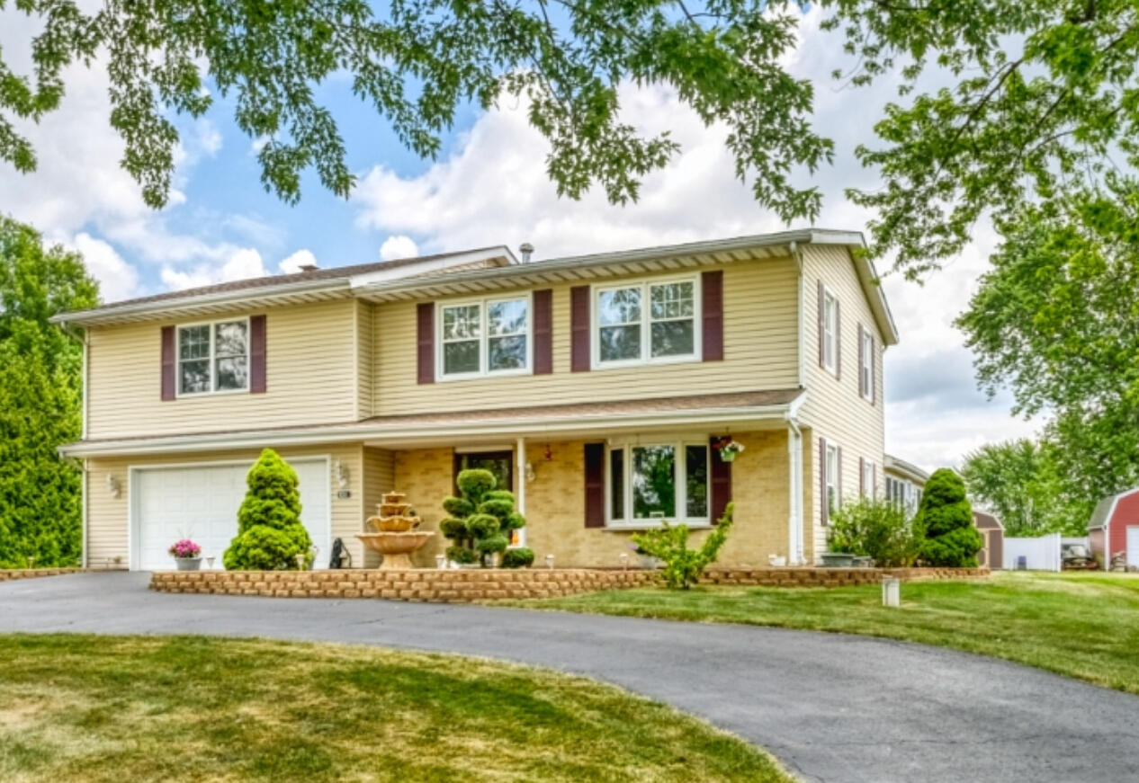 9201 Henry St, Dyer, IN 46311 - MLS 824115 - Coldwell Banker