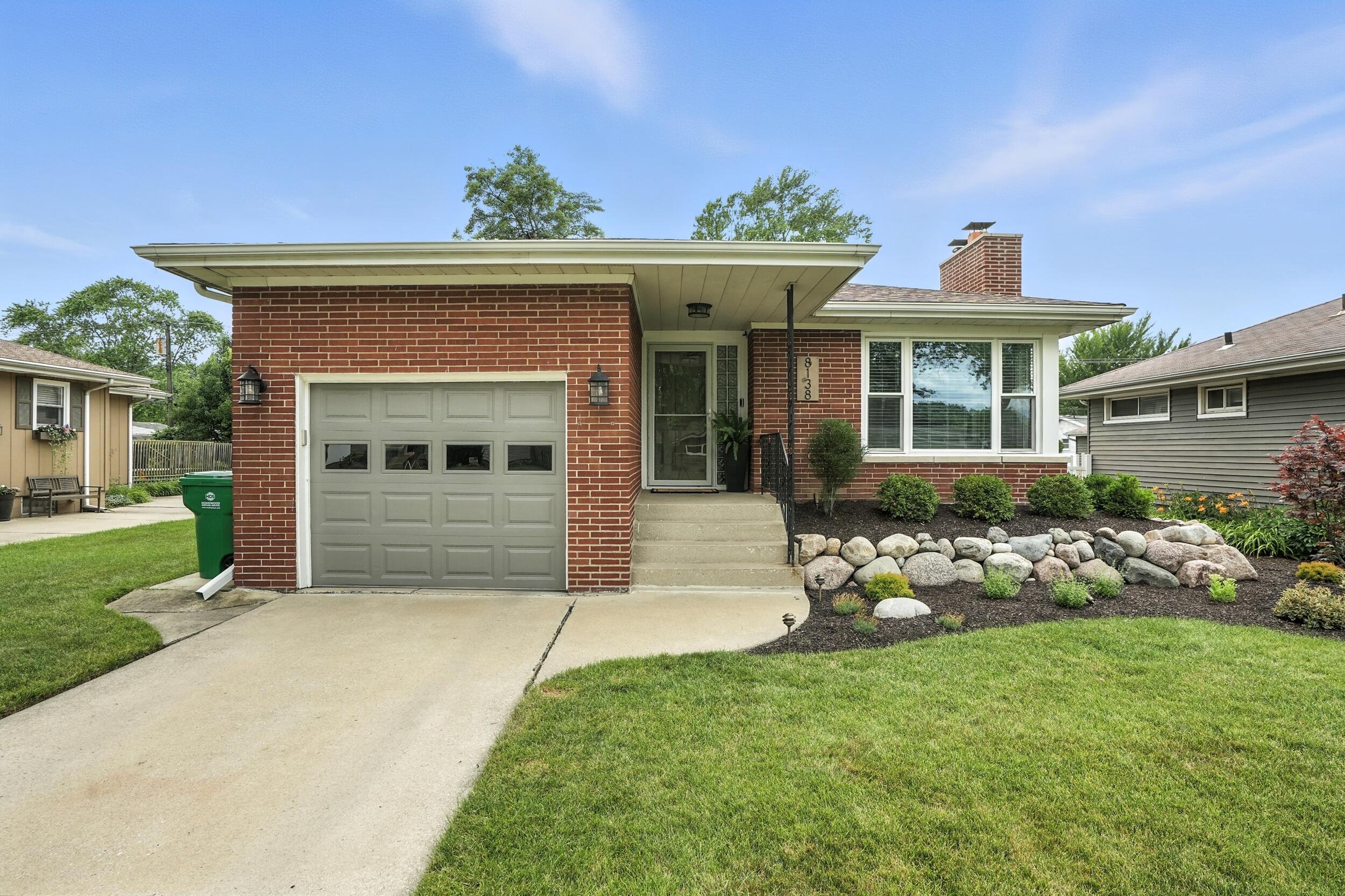 8138 Kooy Dr, Munster, IN 46321 - MLS 824261 - Coldwell Banker