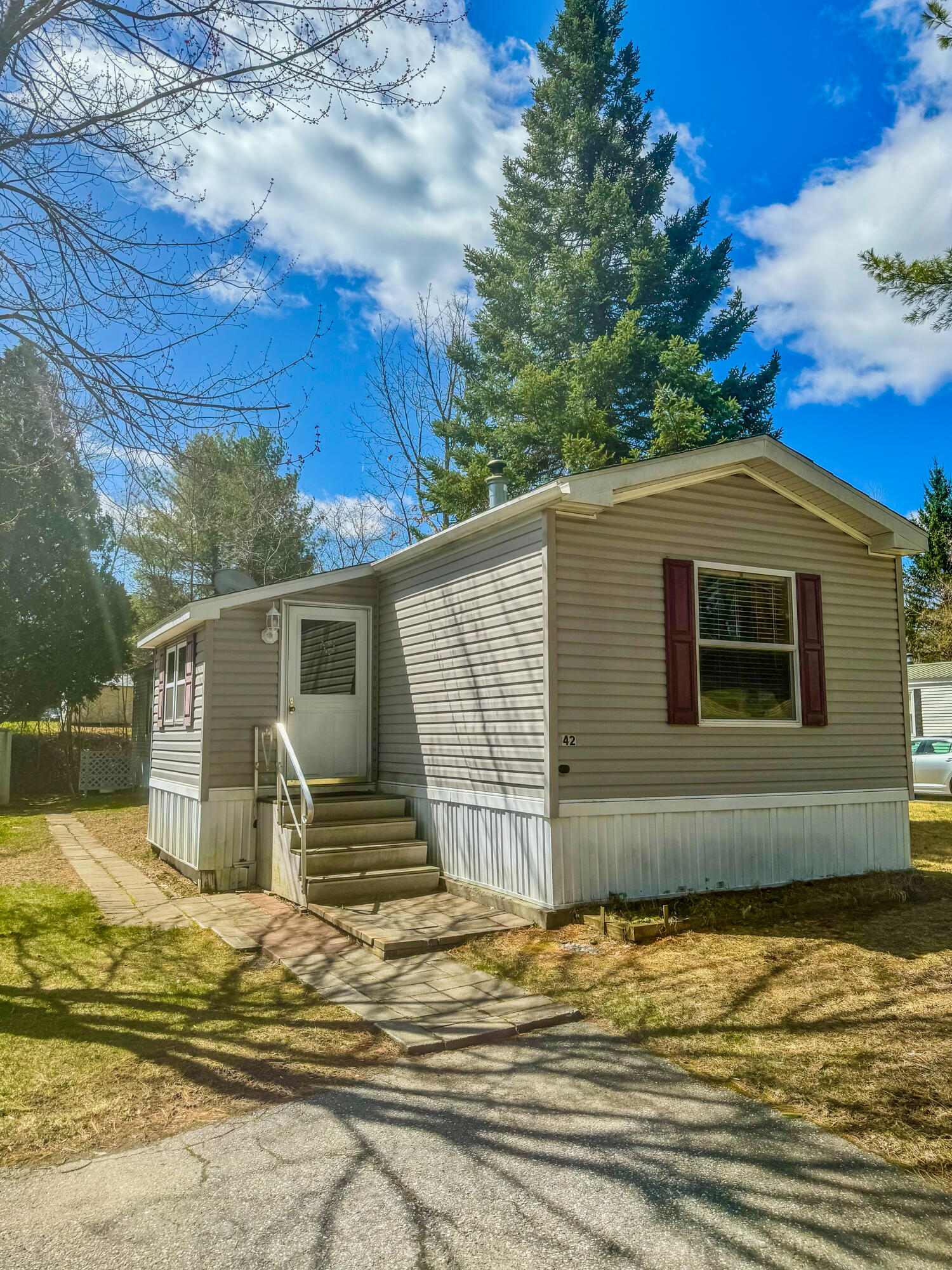 42 Sparrow Dr, Augusta, ME 04330 - MLS 1623904 - Coldwell Banker