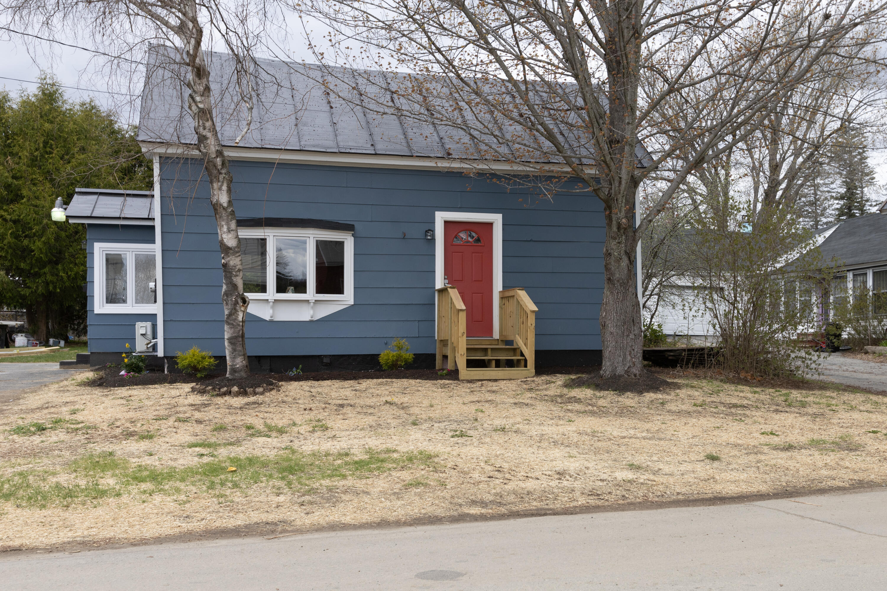 15 Maple St, Fairfield, ME 04937 - MLS 1557713 - Coldwell Banker
