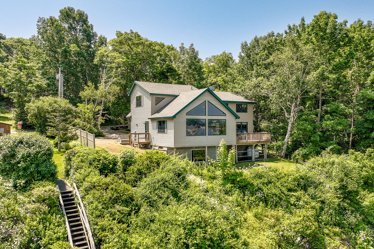 6 Waters Edge Ln, Owls Head, ME 04854 - MLS 1596133 - Coldwell Banker