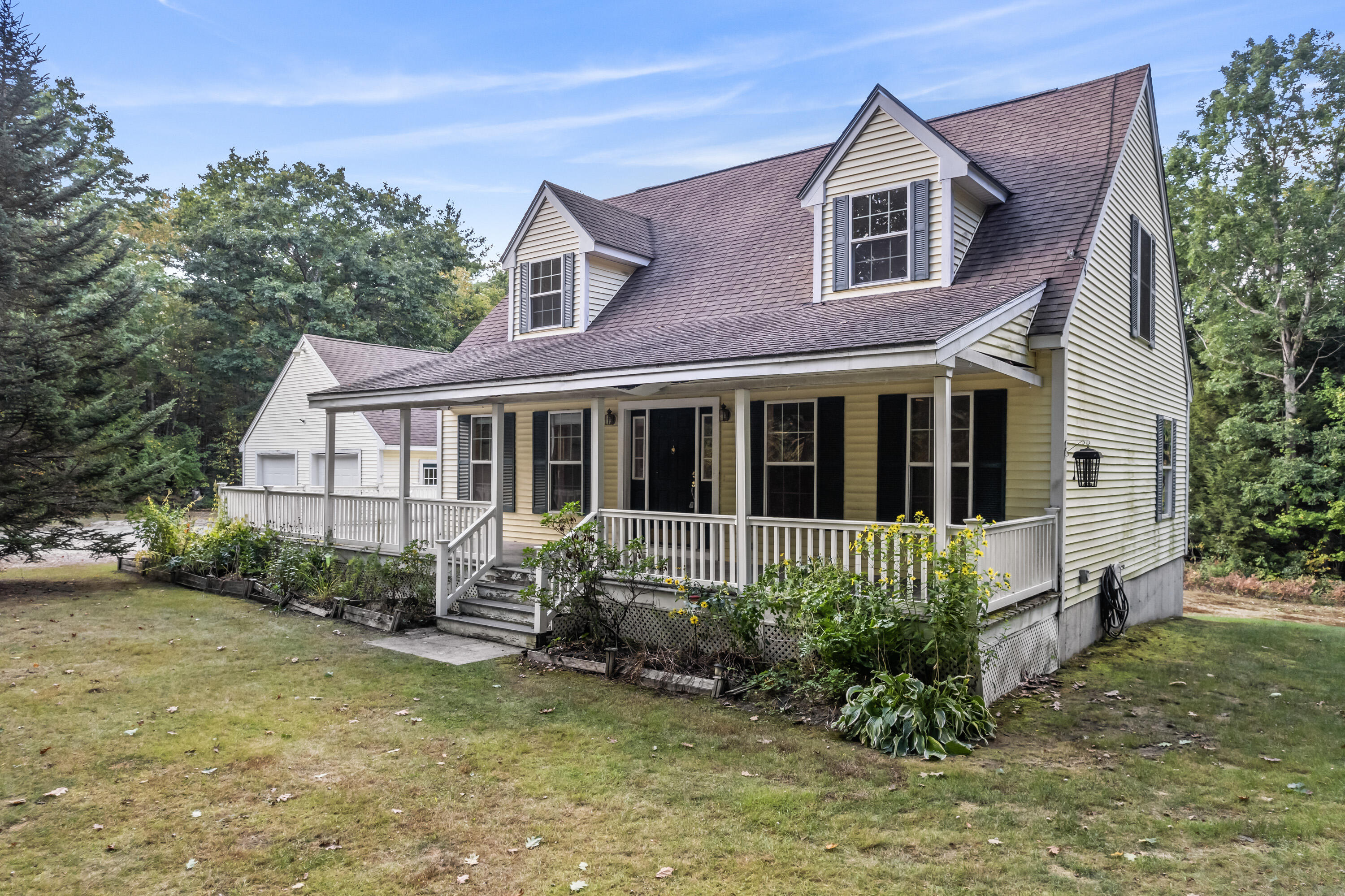 16 Palace Dr, Sanford, ME 04073 - MLS 1604917 - Coldwell Banker