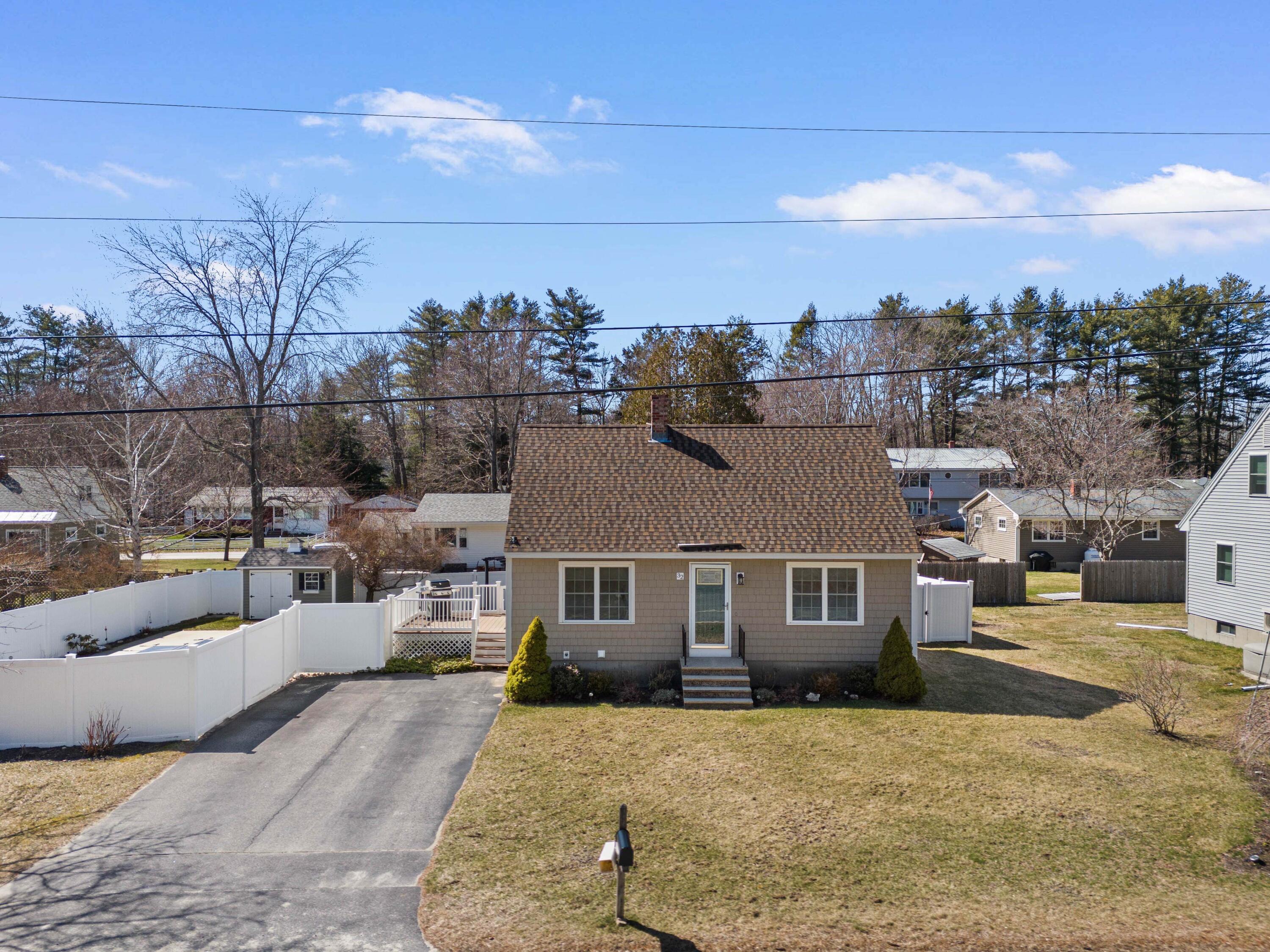 32 Hanson Dr, Topsham, ME 04086 - MLS 1618686 - Coldwell Banker