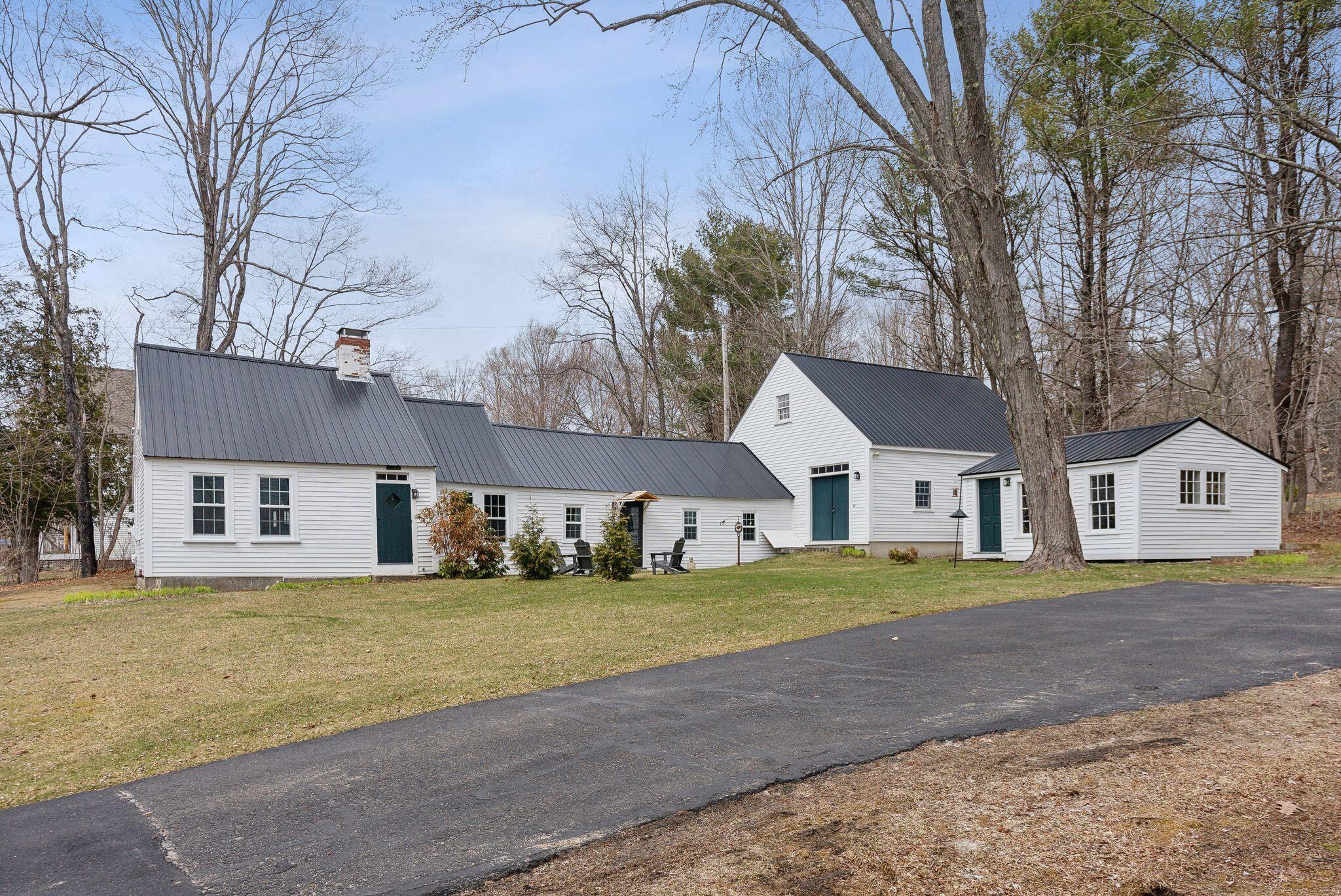 37 Main St, Raymond, ME 04071 - MLS 1620805 - Coldwell Banker