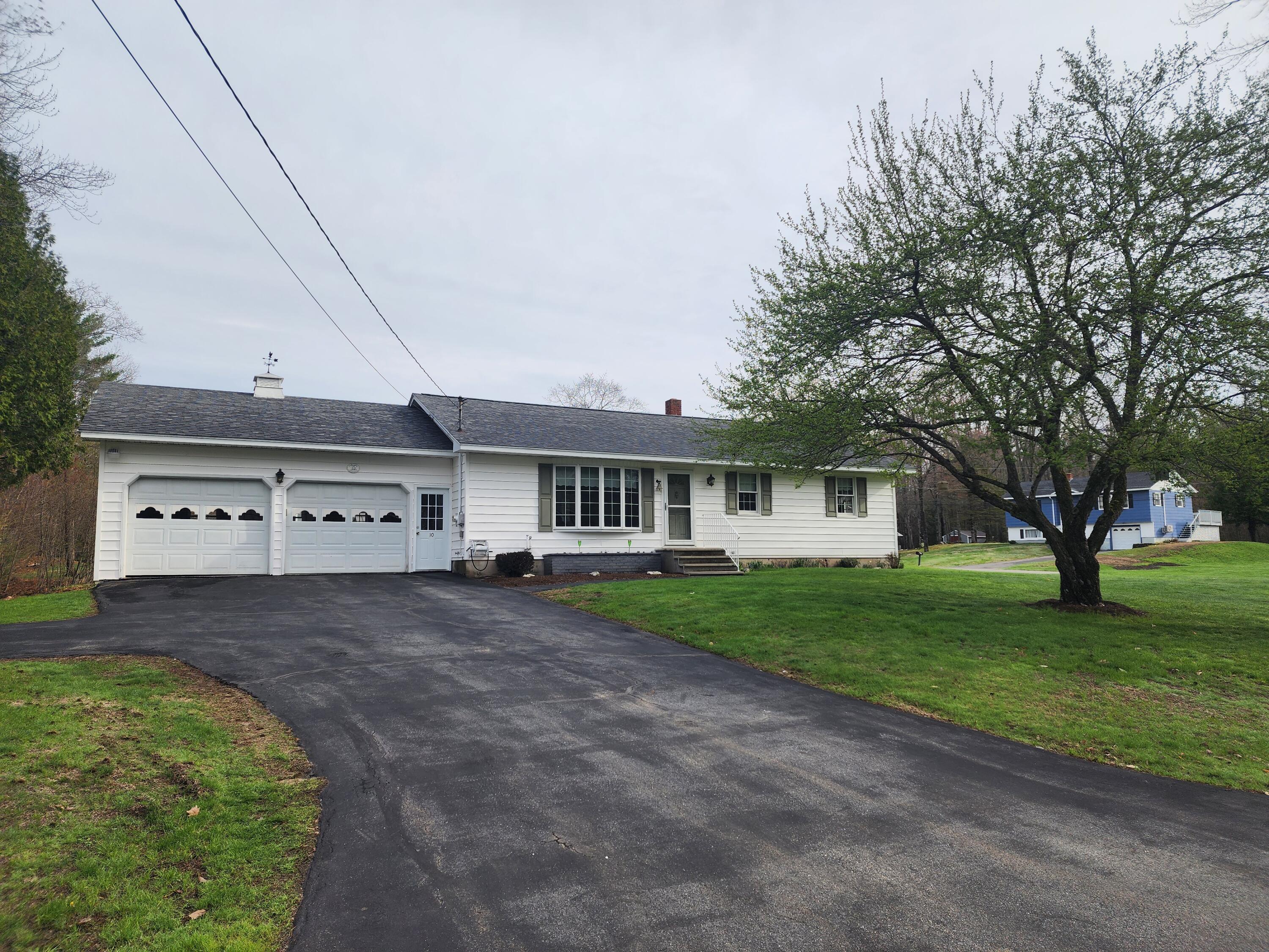 10 Forest Cir, Jay, ME 04239 - MLS 1621456 - Coldwell Banker
