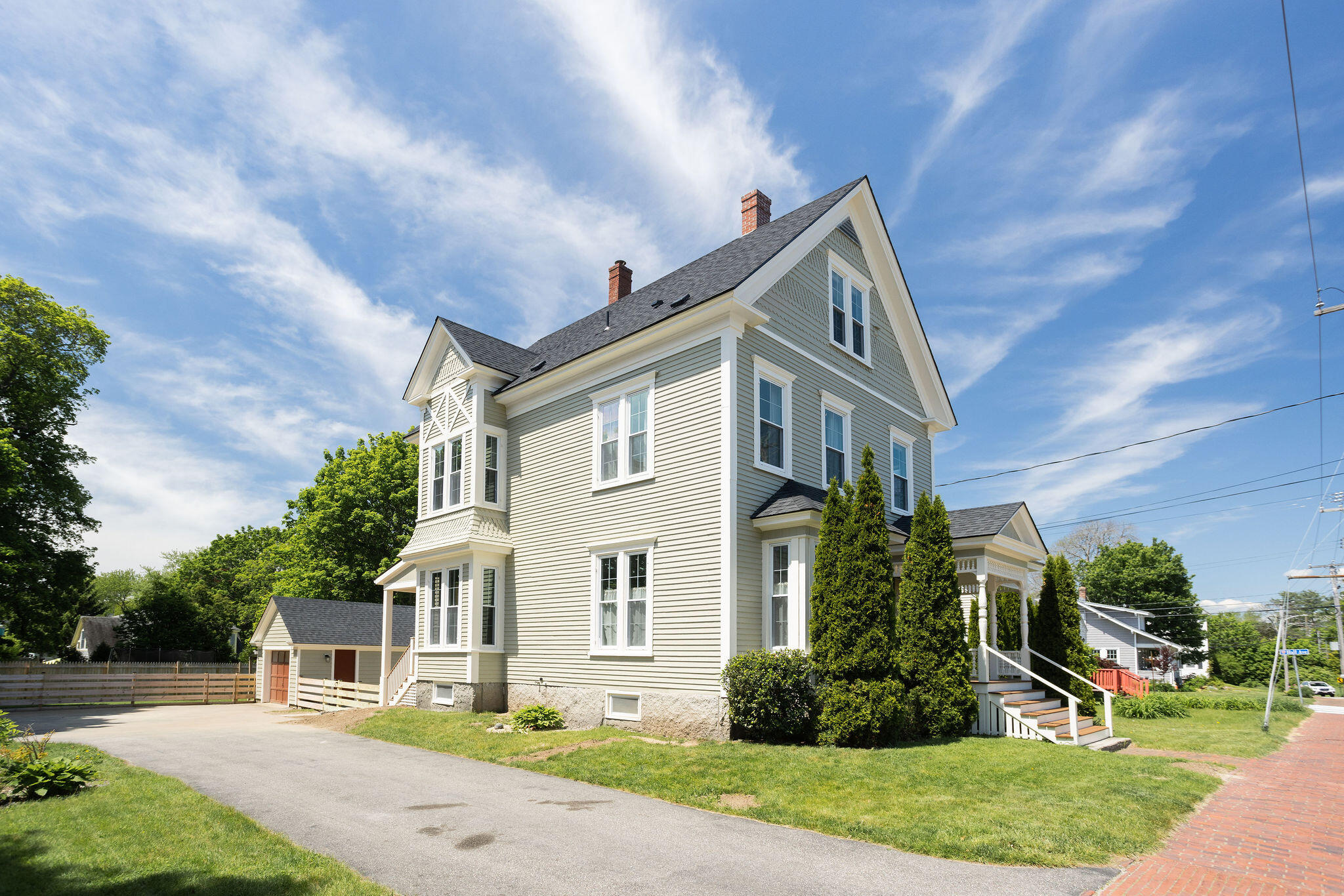 205 Beach St, Saco, ME 04072 - MLS 1624512 - Coldwell Banker