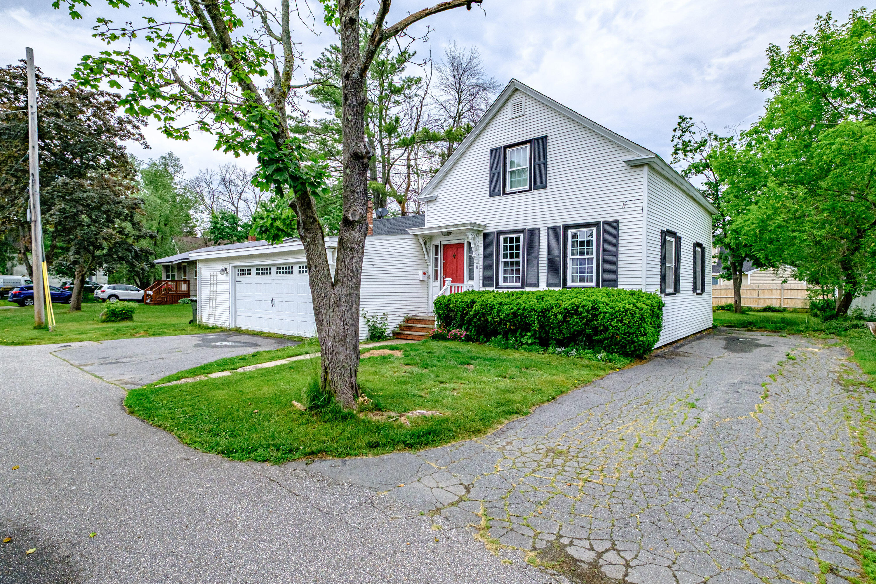 11 Stuart St, Saco, ME 04072 - MLS 1626189 - Coldwell Banker