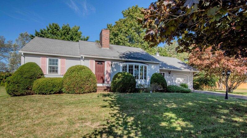 17 Hillview Ave, Saco, ME 04072 - MLS 1638701 - Coldwell Banker