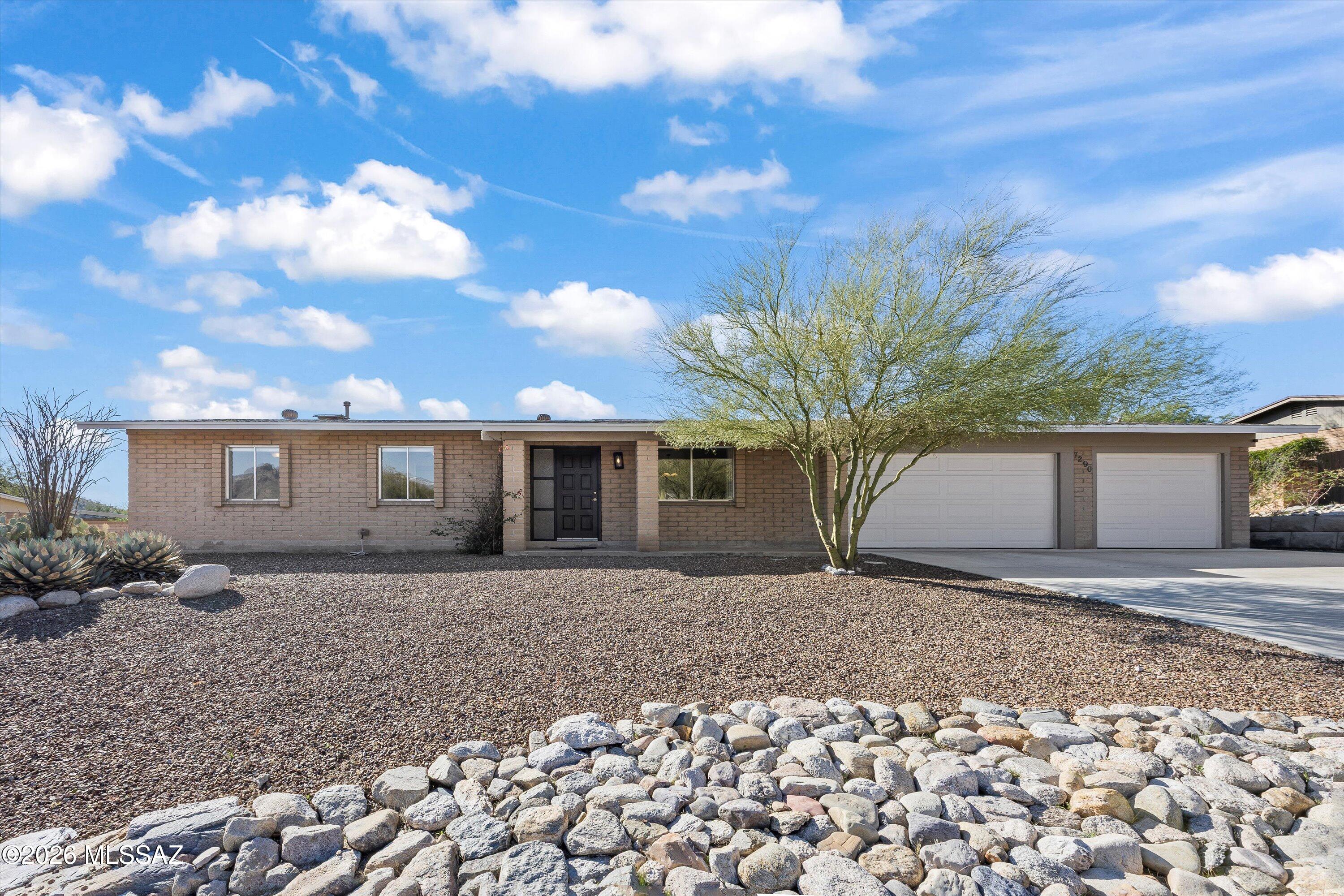 7290 E Rocky Creek Pl, Tucson, AZ 85750 - MLS 22532614 - Coldwell Banker