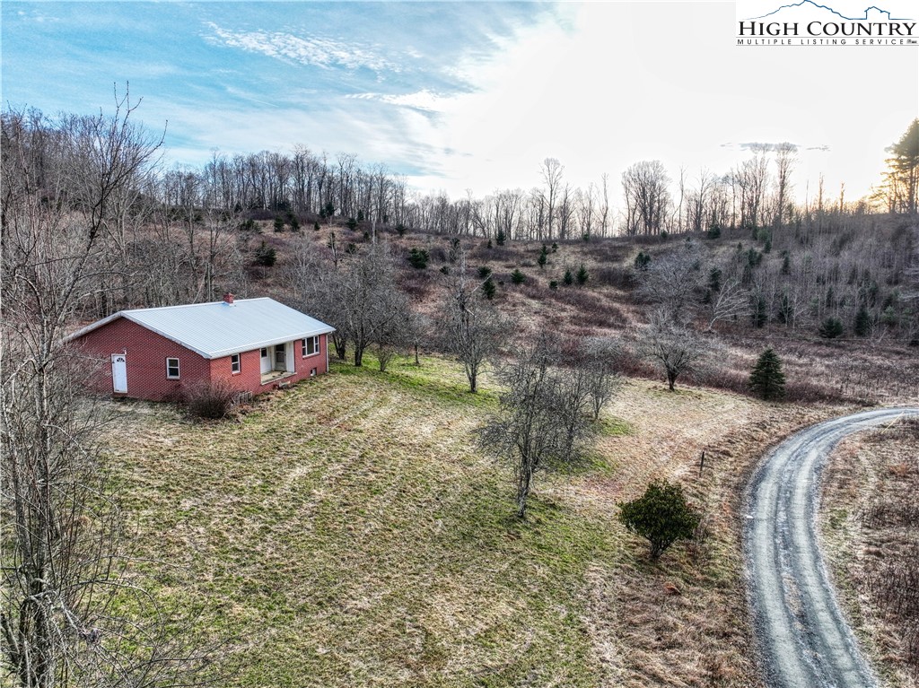 410 Ivy Hill Rd, Todd, NC 28684 - MLS 241101 - Coldwell Banker