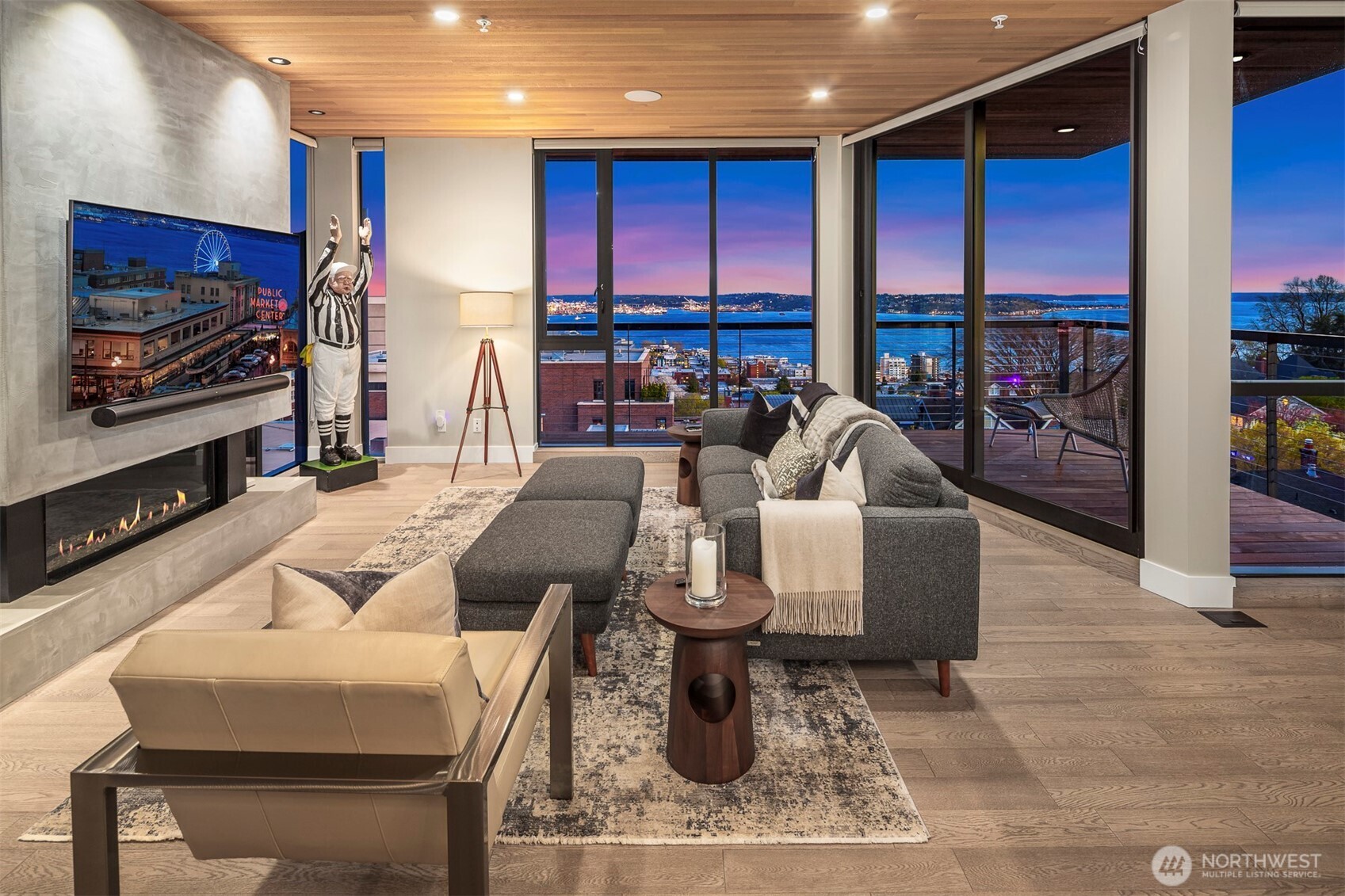 210 W Comstock St #601, Seattle, WA 98119 - MLS 2357785 - Coldwell Banker