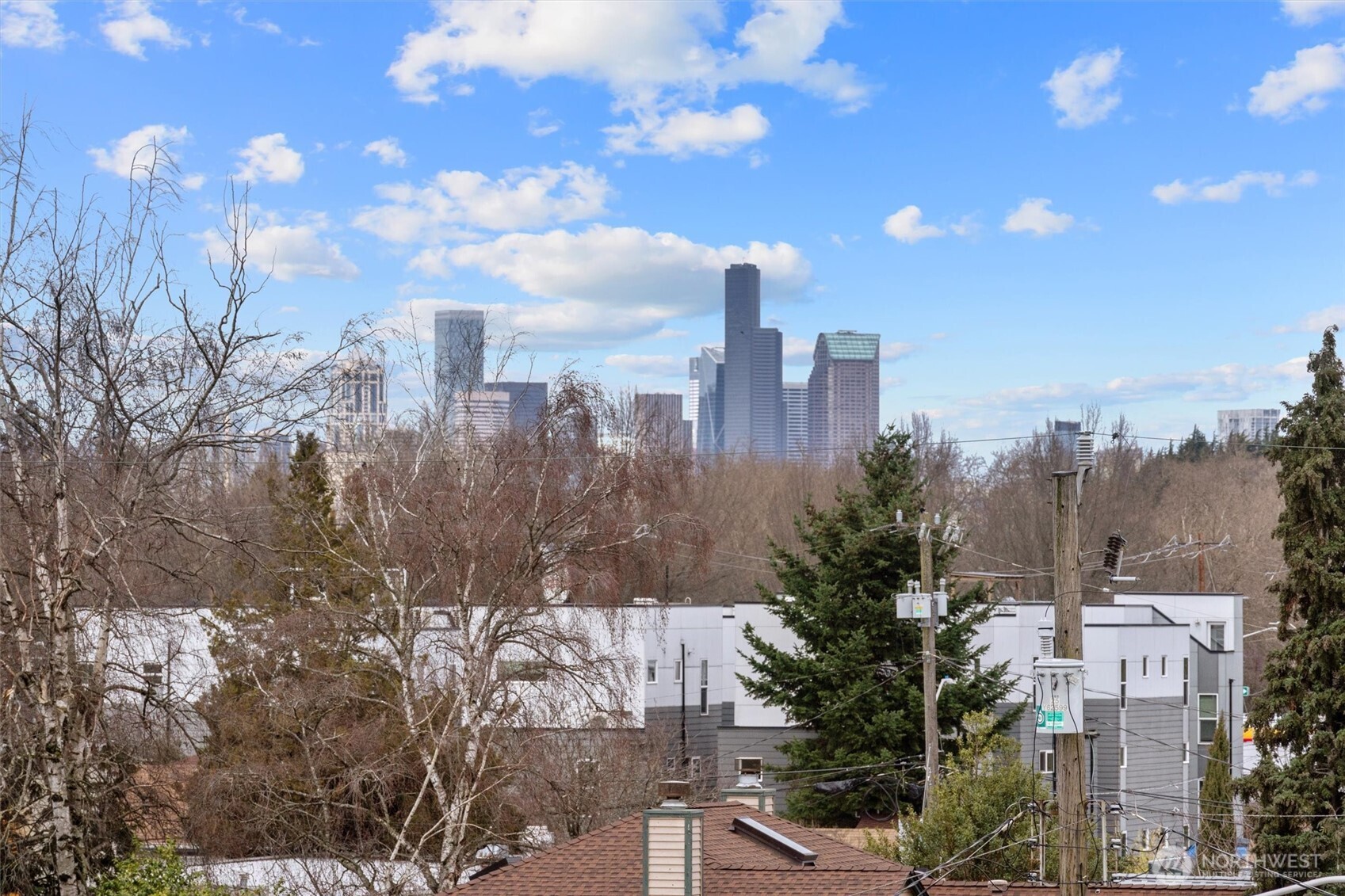 901 S Warsaw St, Seattle, WA 98108 - MLS 2360468 - Coldwell Banker