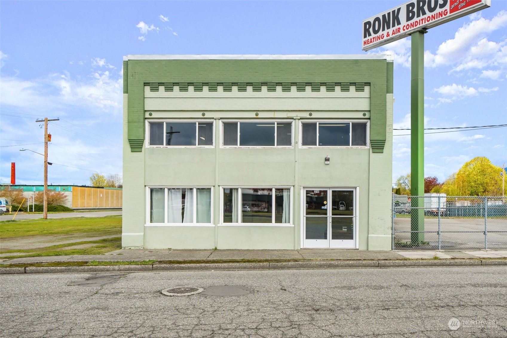 210 Northern Ave, Sedro Woolley, WA 98284 - MLS 2223359 - Coldwell Banker