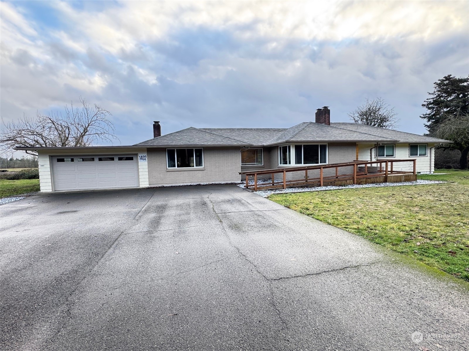 1402 W Reynolds Ave, Centralia, WA 98531 - MLS 2318383 - Coldwell Banker