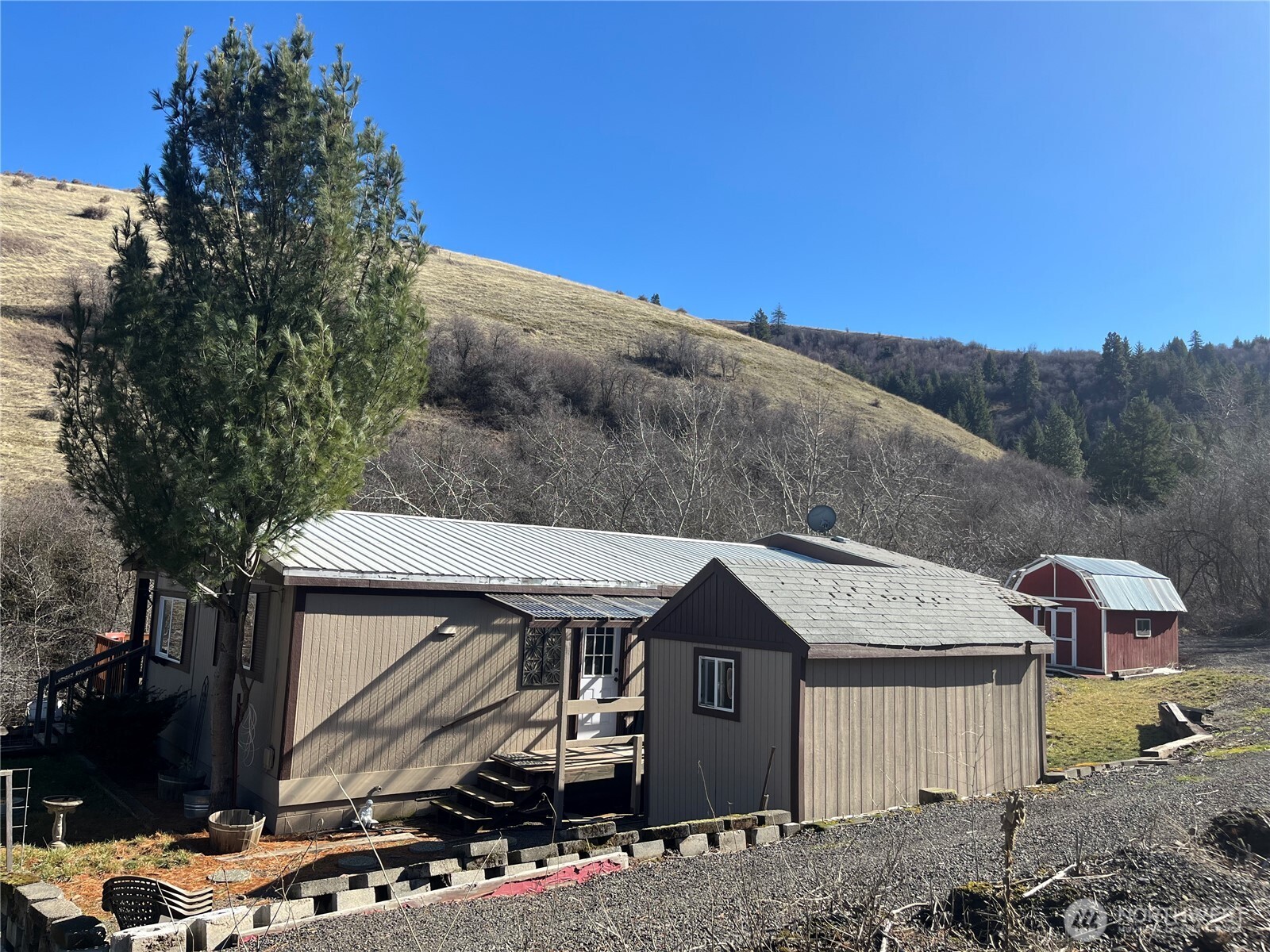 241 Tracy Rd, Waitsburg, WA 99361 - MLS 2330928 - Coldwell Banker