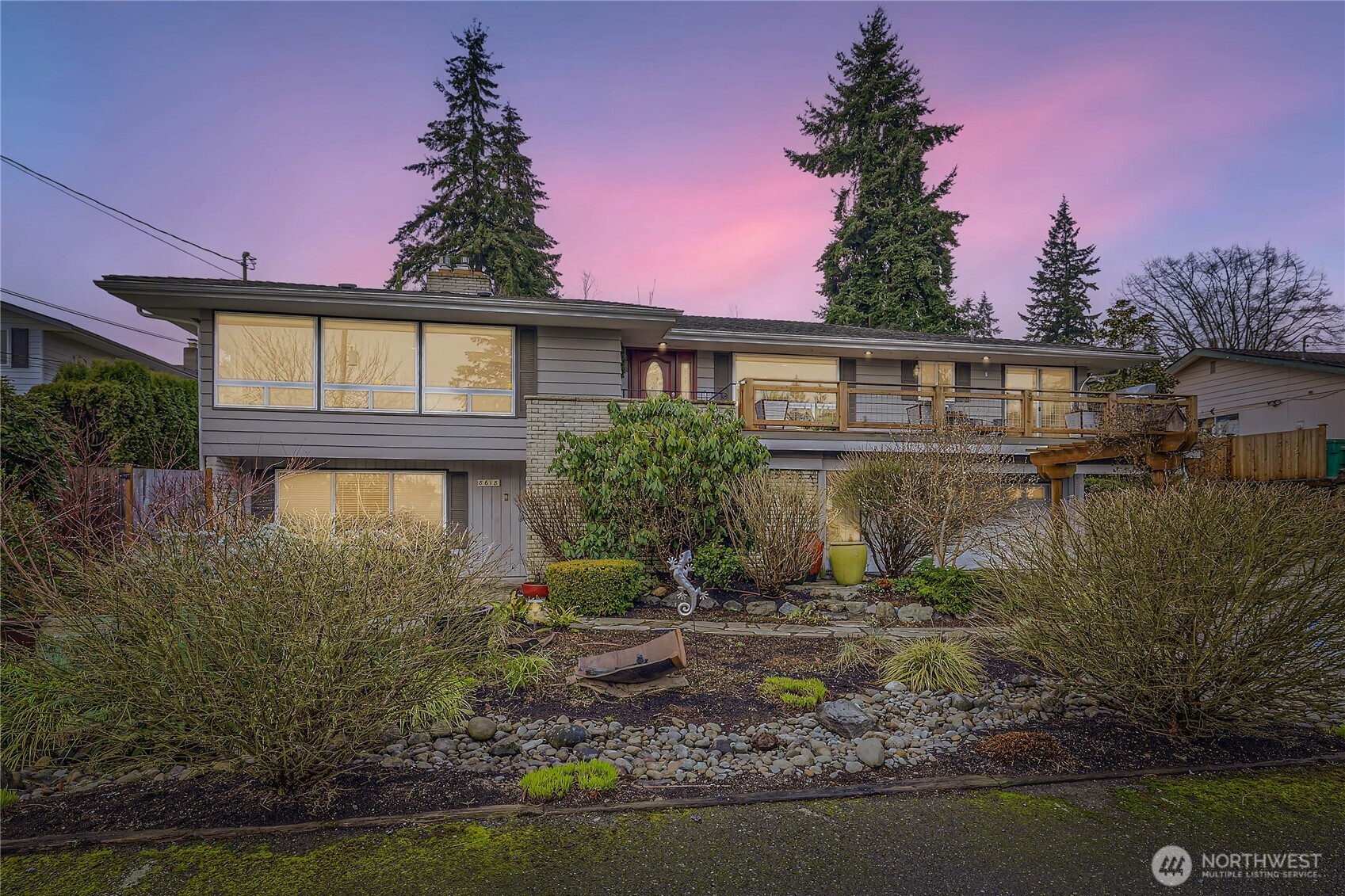 8618 Cascadia Ave, Everett, WA 98208 - MLS 2333791 - Coldwell Banker