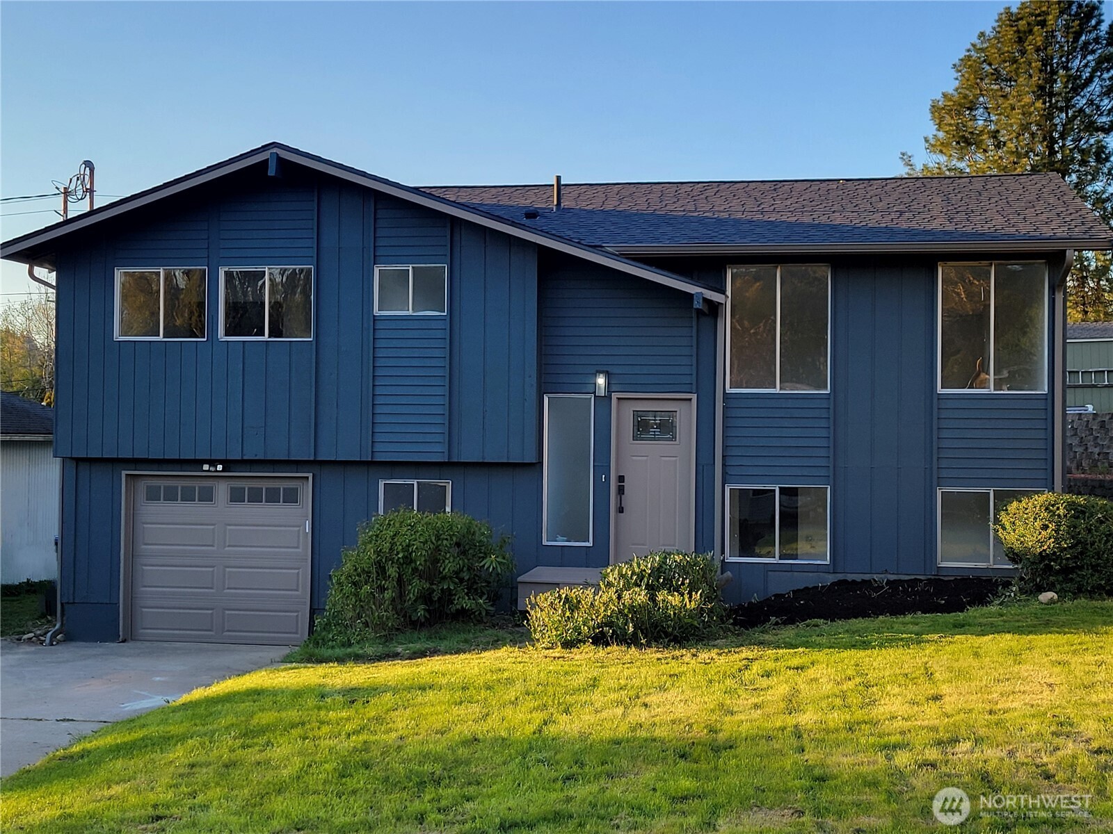 2915 Wilson Ave, Bellingham, WA 98225 - MLS 2361240 - Coldwell Banker