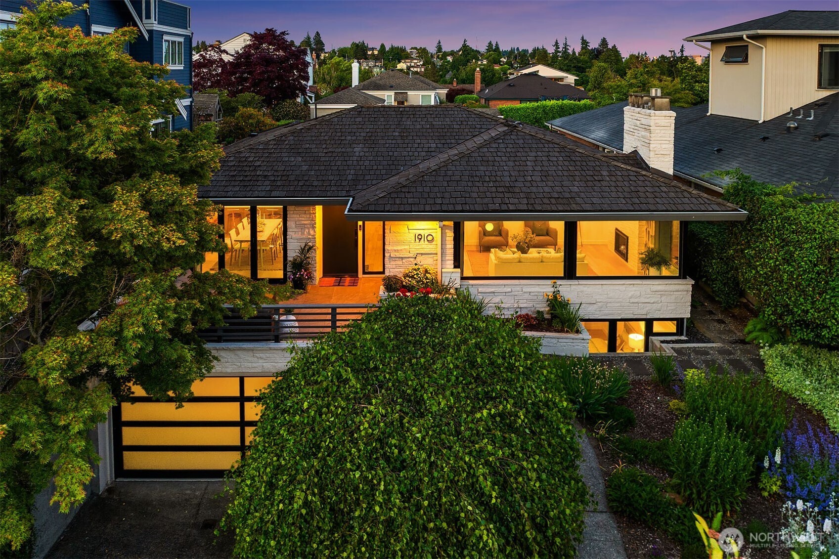 1910 Edgemont Pl W, Seattle, WA 98199 - MLS 2389587 - Coldwell Banker